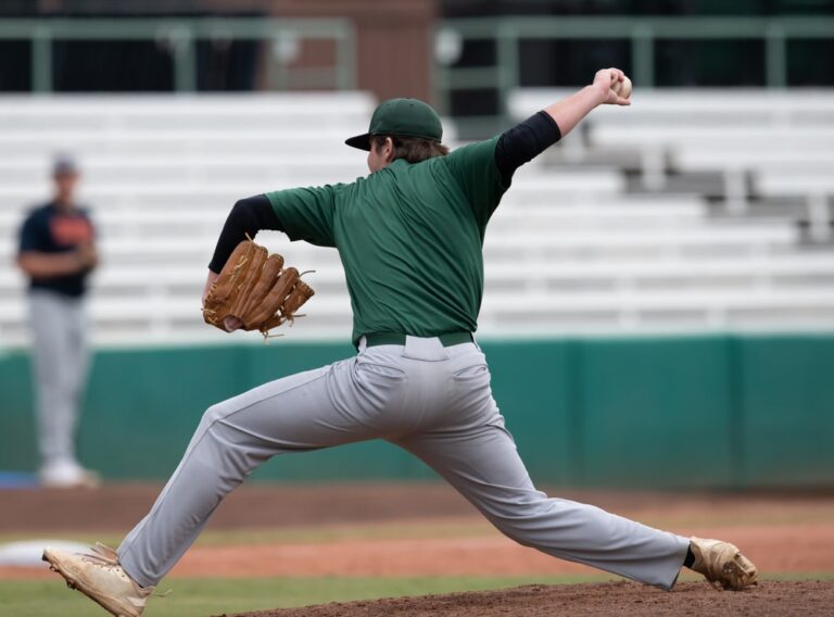 Biomechanics of Throwing & Shoulder Injury - Baseball Pitcher